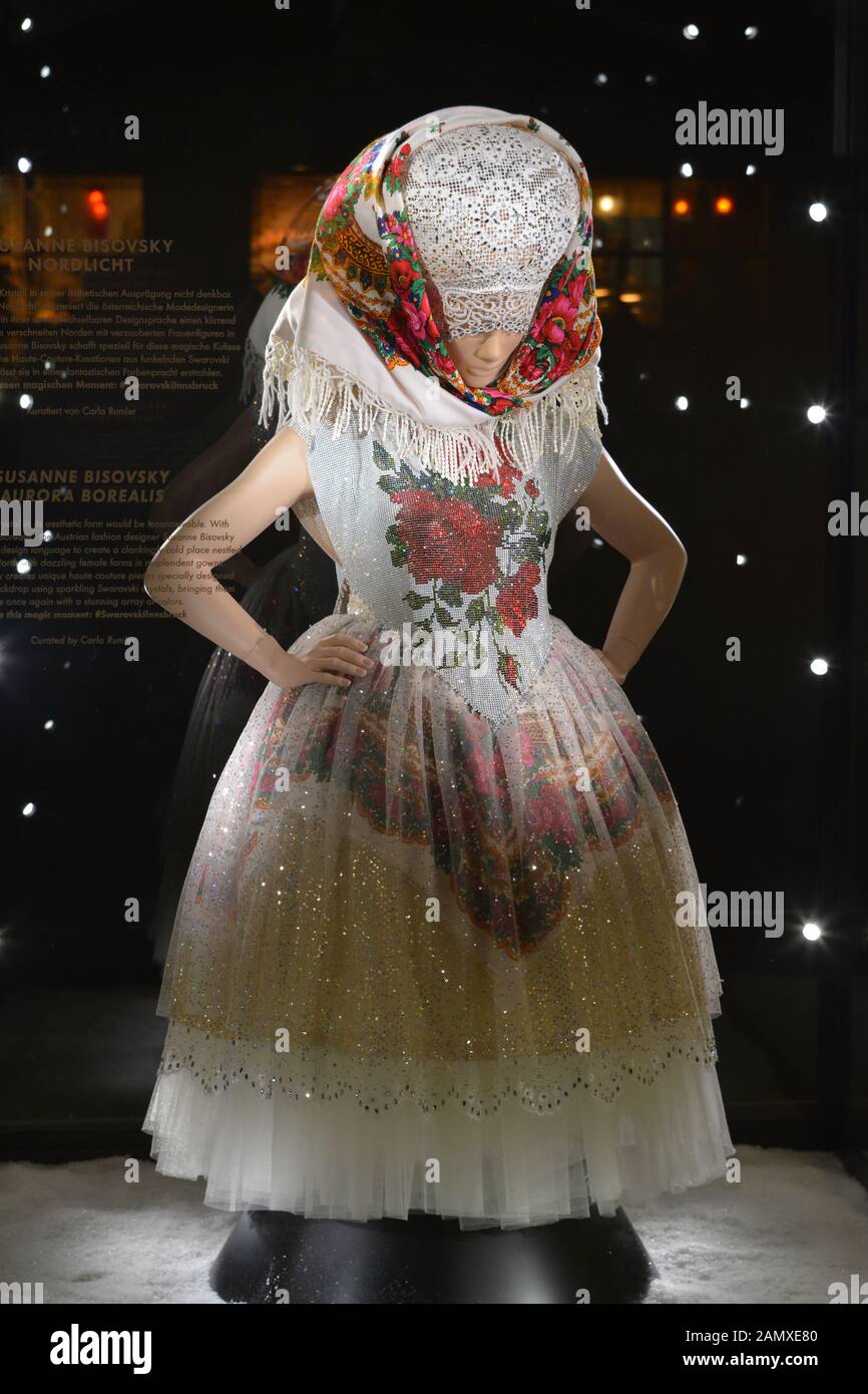 Susanne Bisovsky's designs on revolving mannequins in the store windows ...