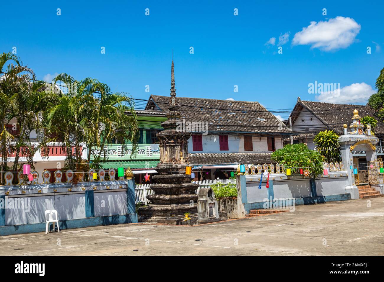 Luang pra hi-res stock photography and images - Alamy