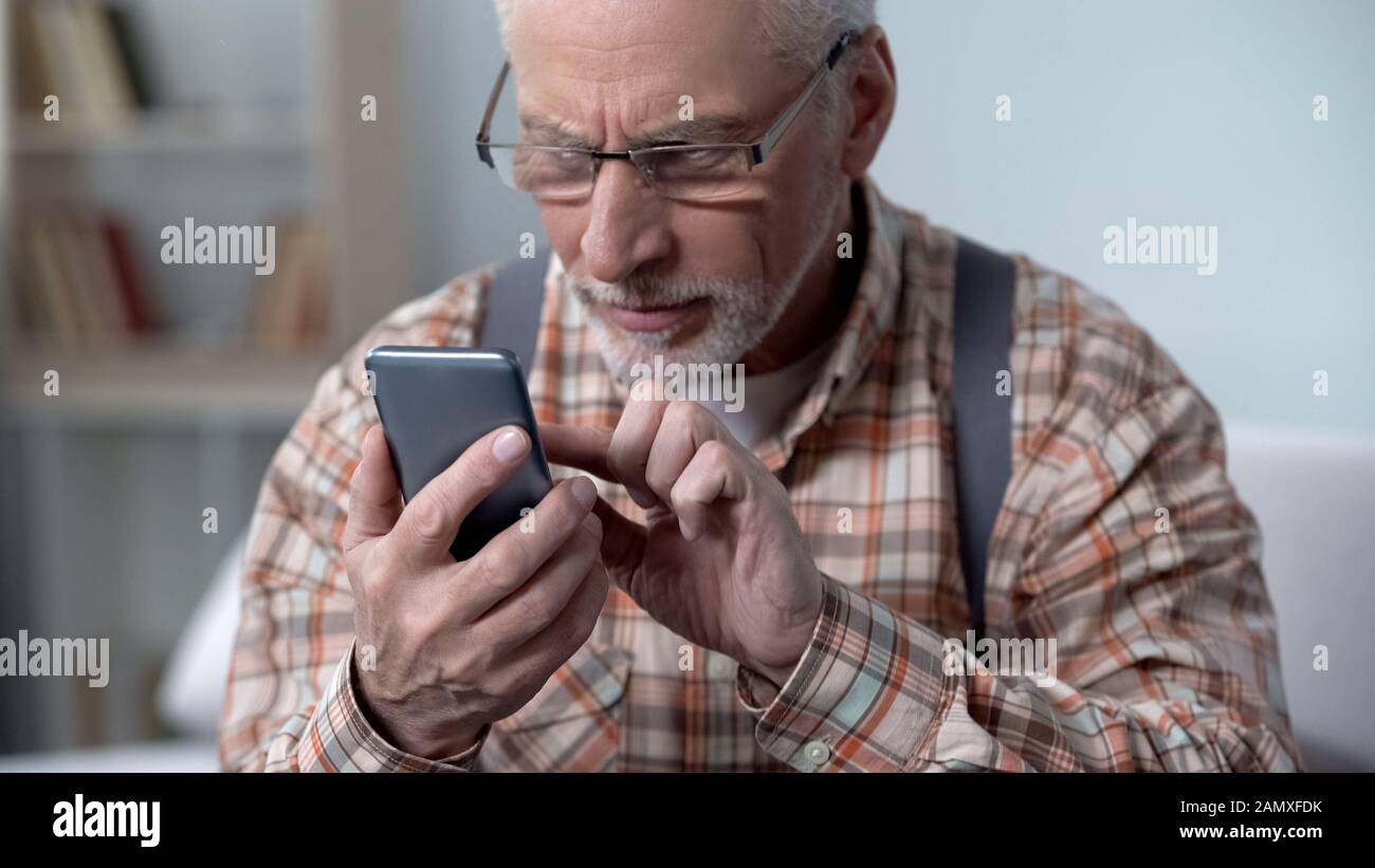 Person using old style computer hi-res stock photography and images - Alamy