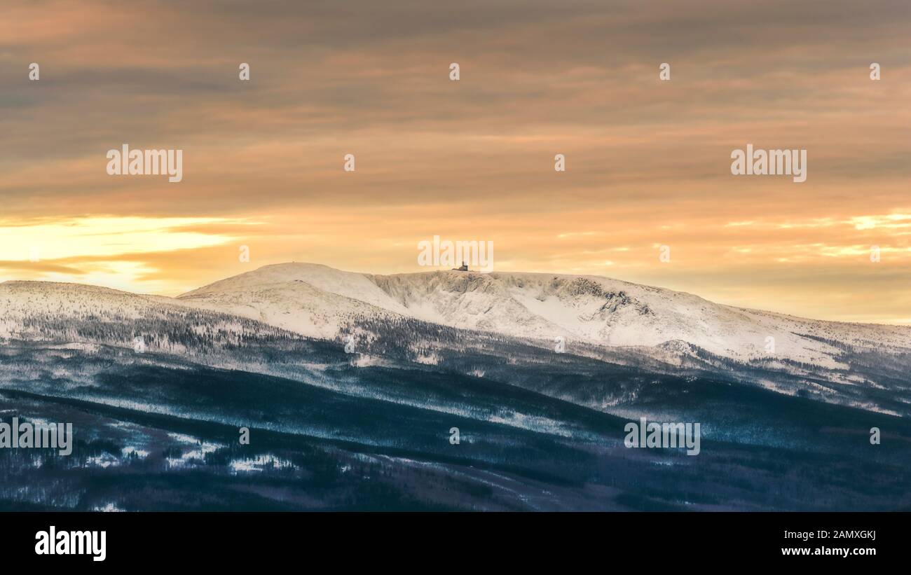Peak of the giant mountains hi-res stock photography and images - Alamy