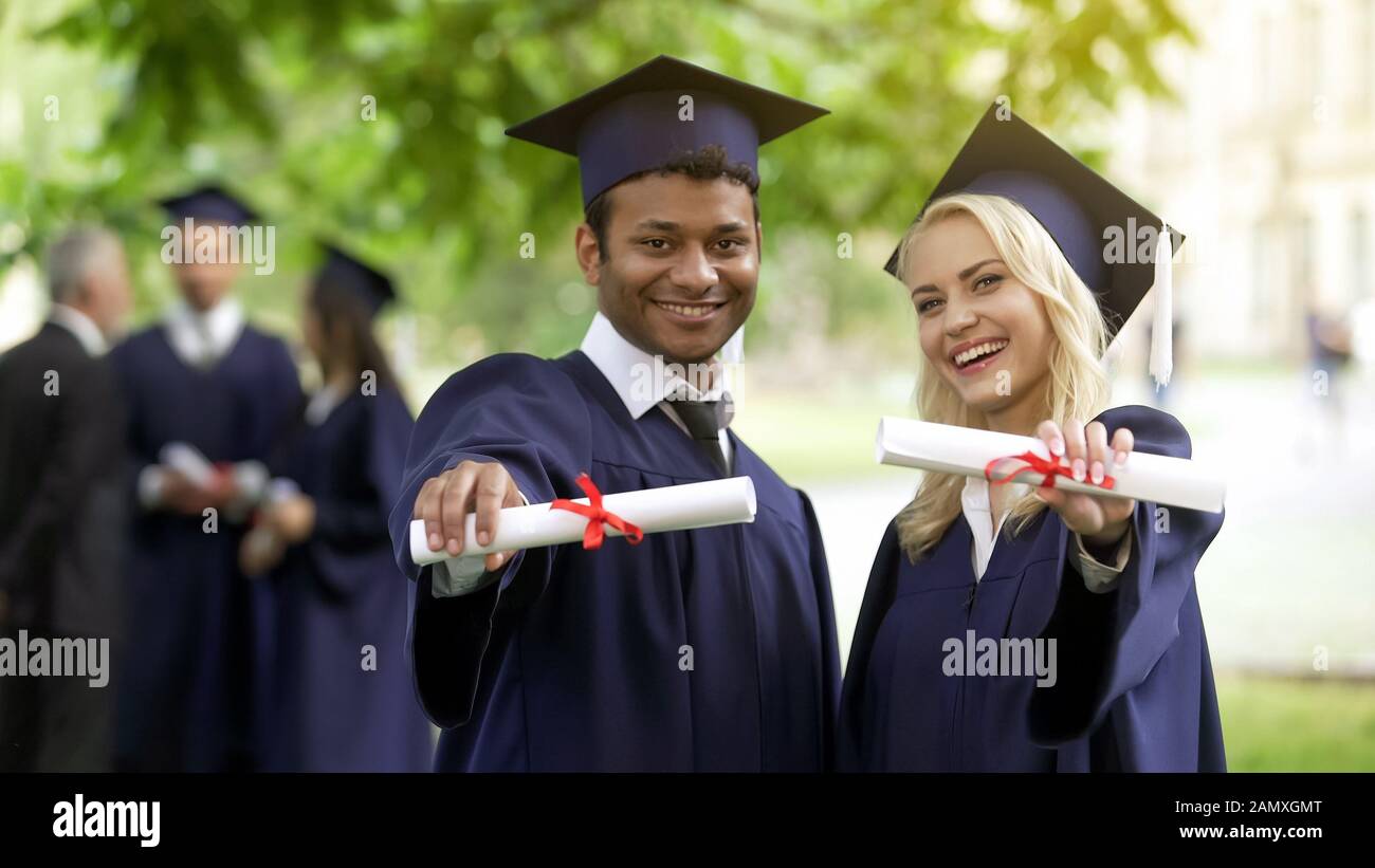 Mba graduate male female hi-res stock photography and images - Alamy