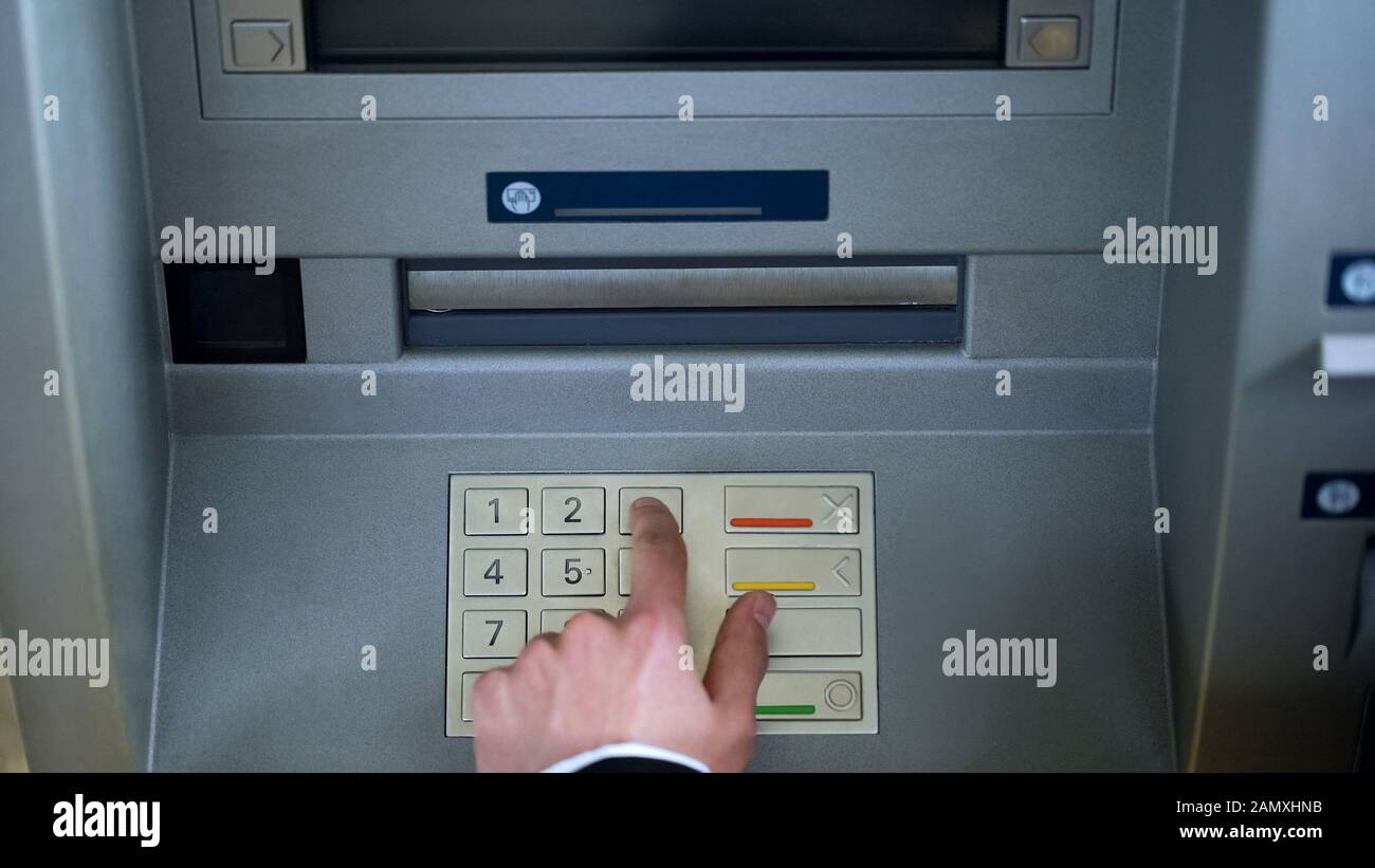 Hand creditcard hi-res stock photography and images - Alamy