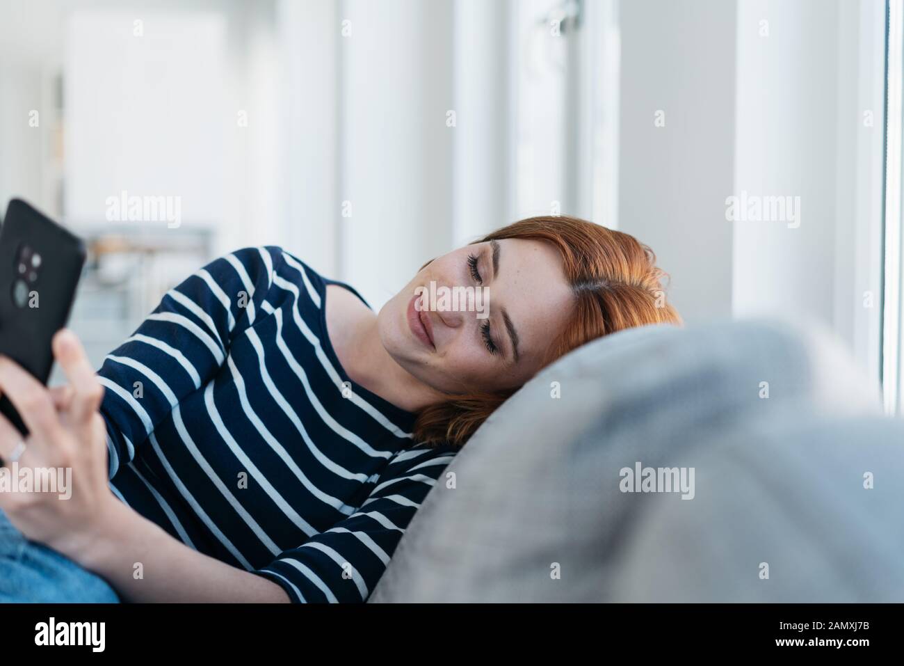 Female twenties reclining hi-res stock photography and images - Alamy