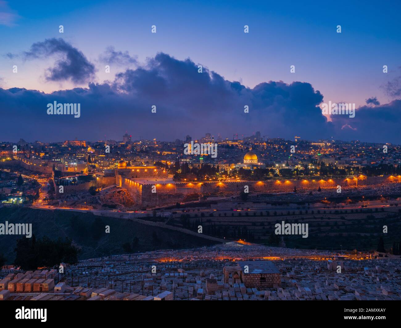 Jerusalem skyline night hi-res stock photography and images - Alamy