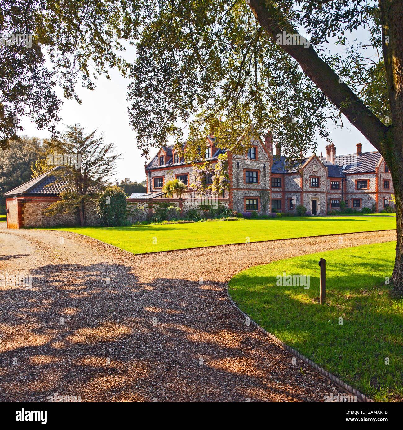 Norfolk manor house hi-res stock photography and images - Alamy