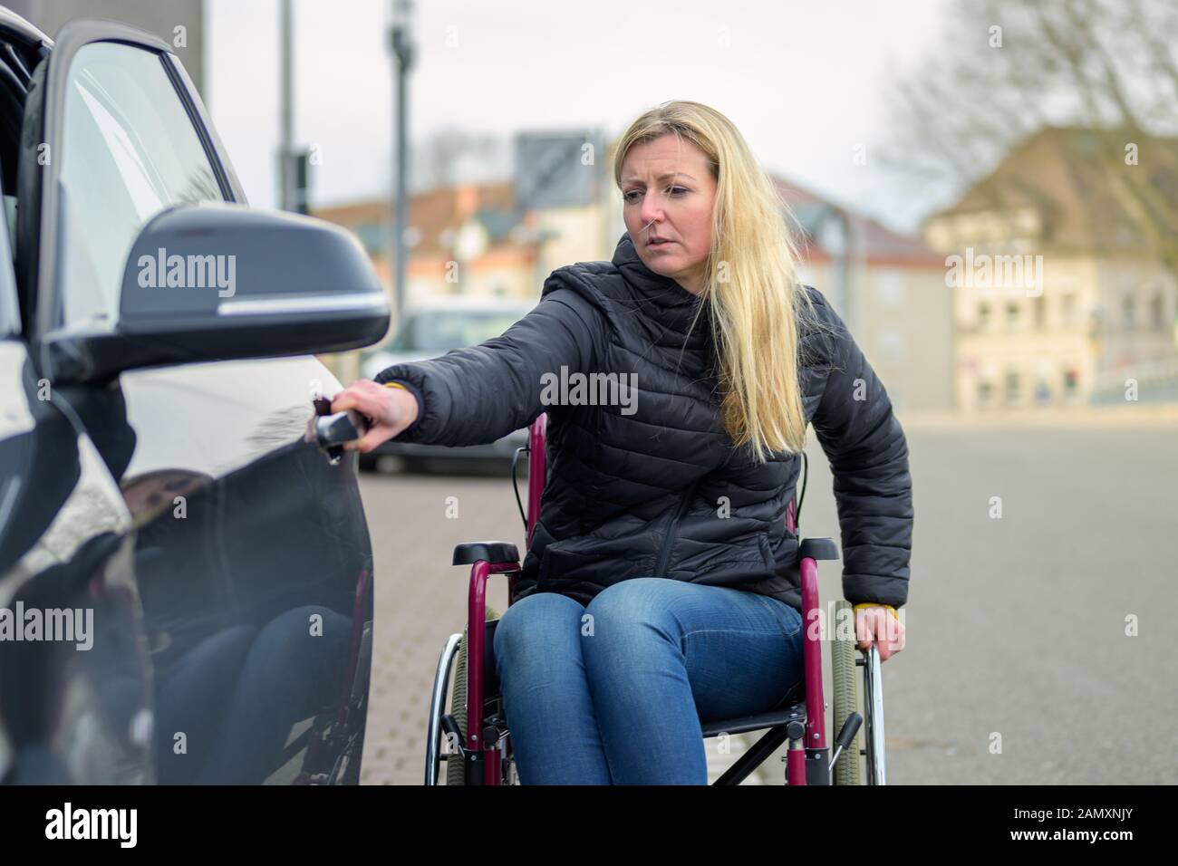 Driving disabled in car hi-res stock photography and images - Alamy