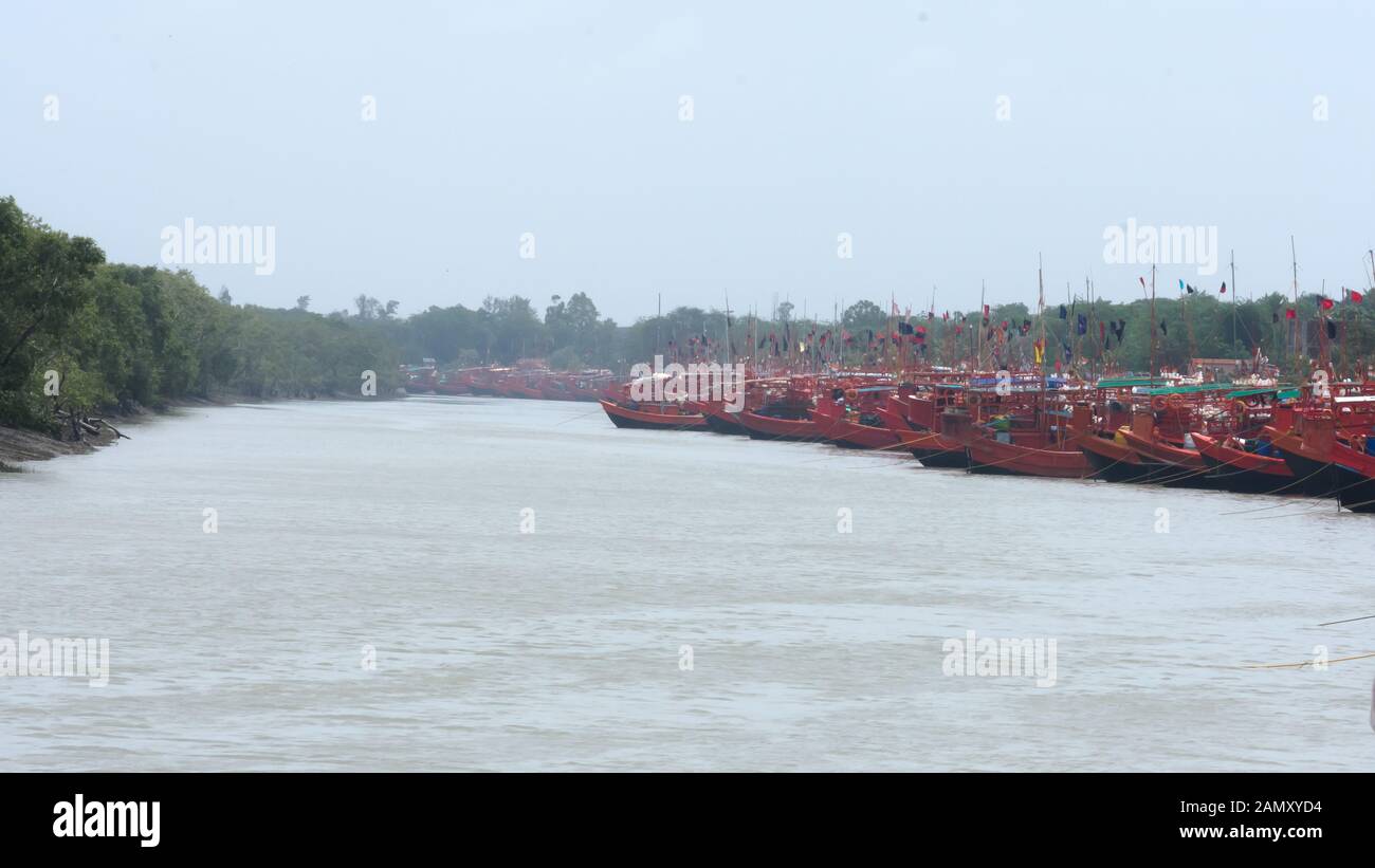 Trawler galley hi-res stock photography and images - Alamy