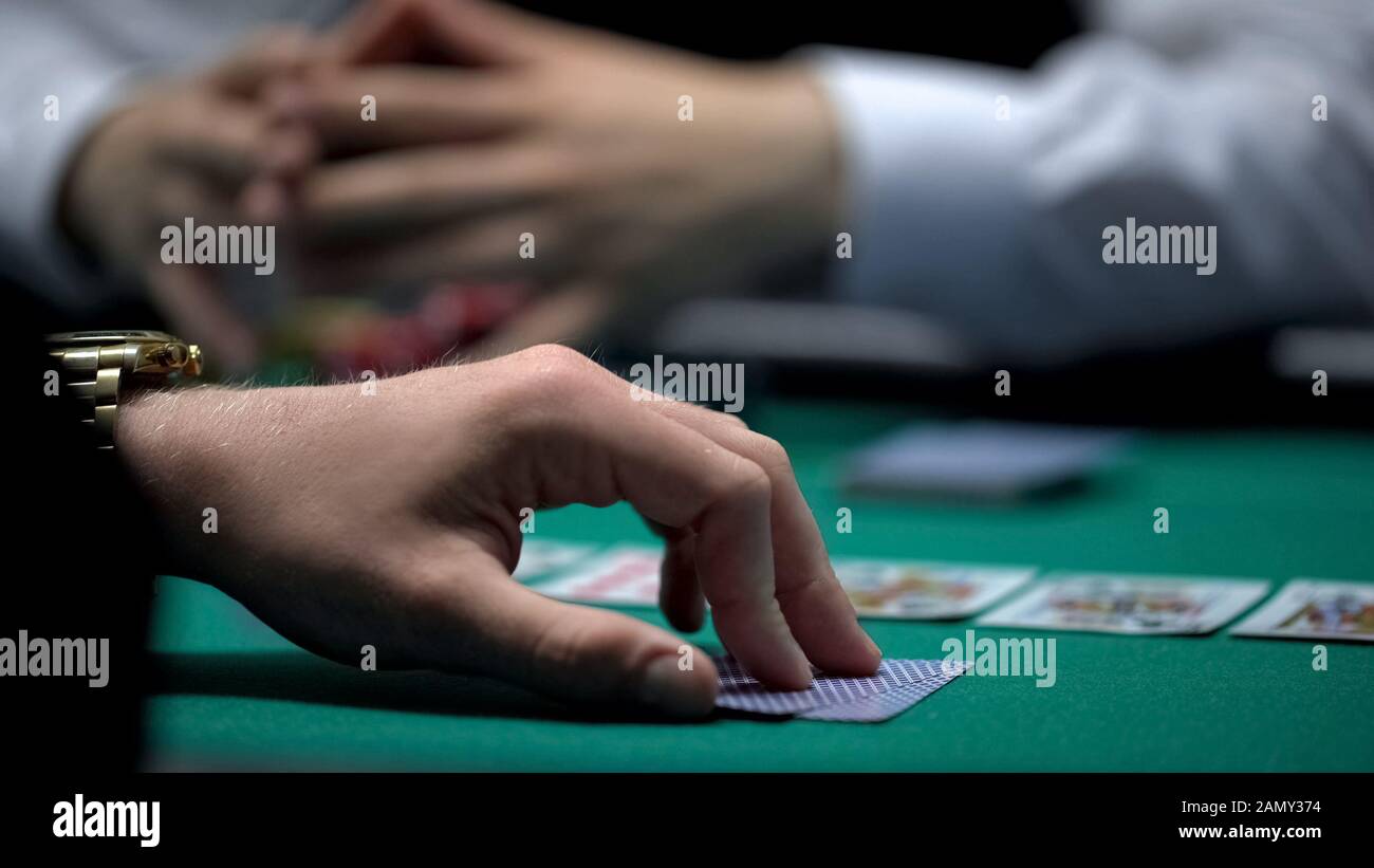 Gaming check hi-res stock photography and images - Alamy