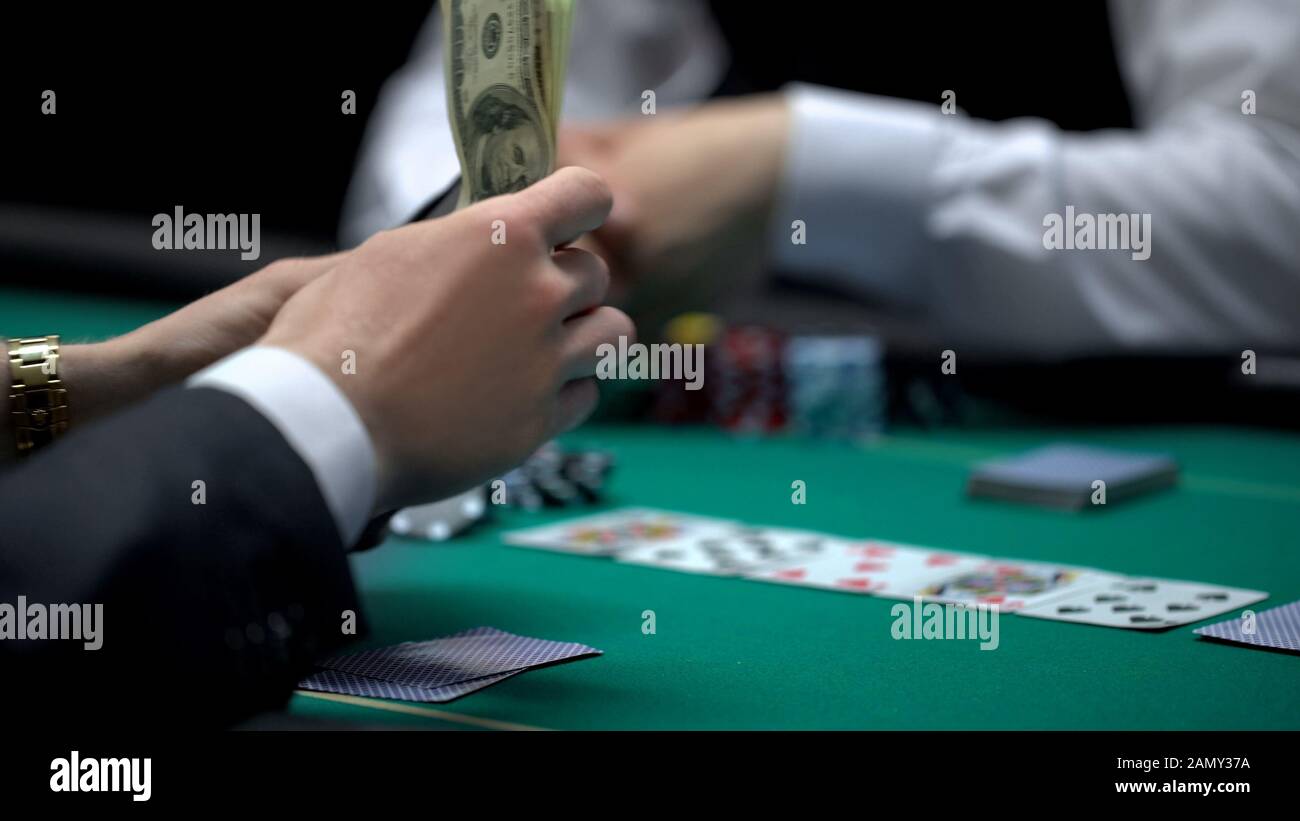 Money out of wallet hi-res stock photography and images - Alamy