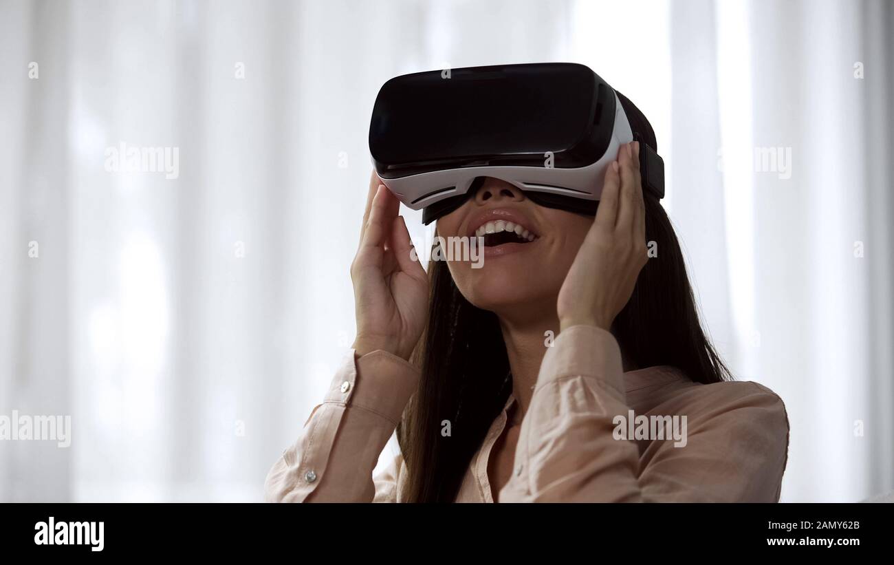 Spinning head hi-res stock photography and images - Alamy