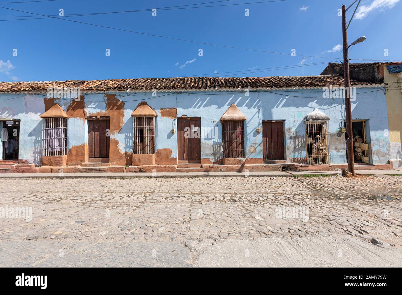 Cuban homes hi-res stock photography and images - Alamy