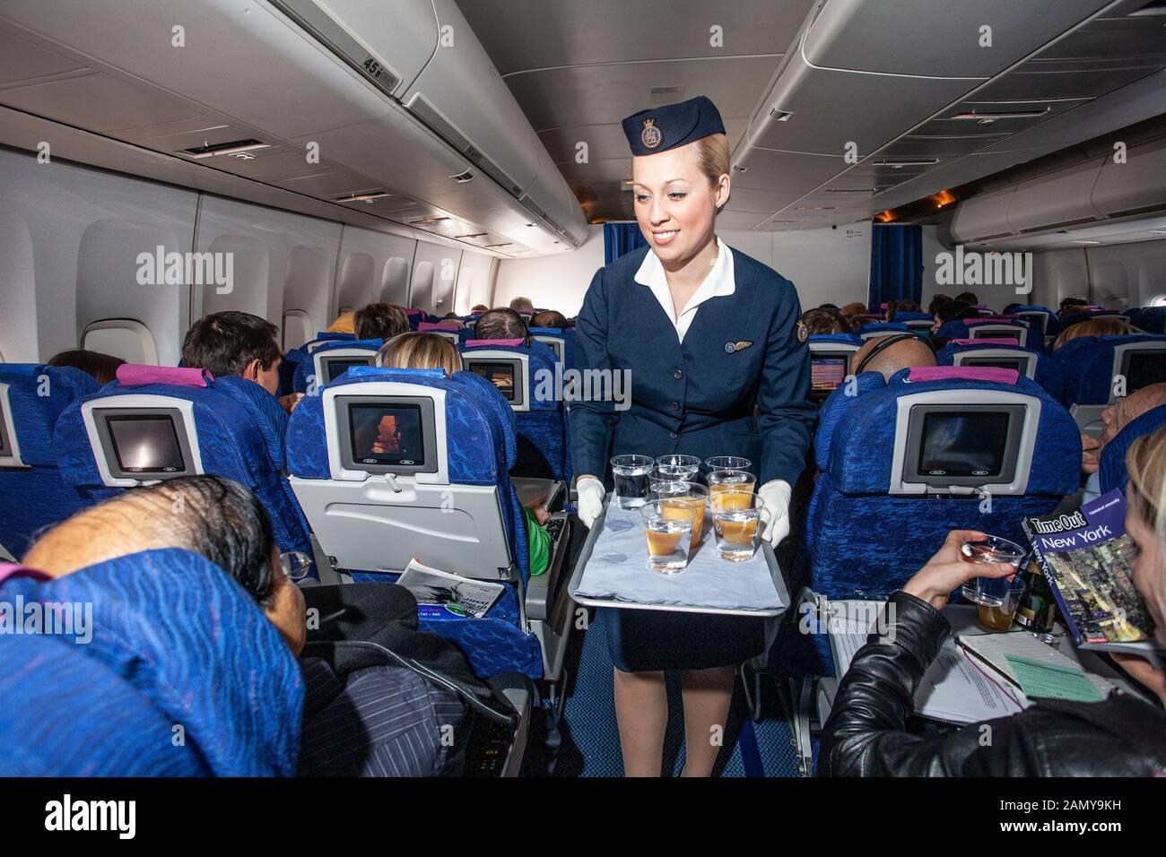 British Airways cabin crew in original cabin clothing from 1958 BOAC ...