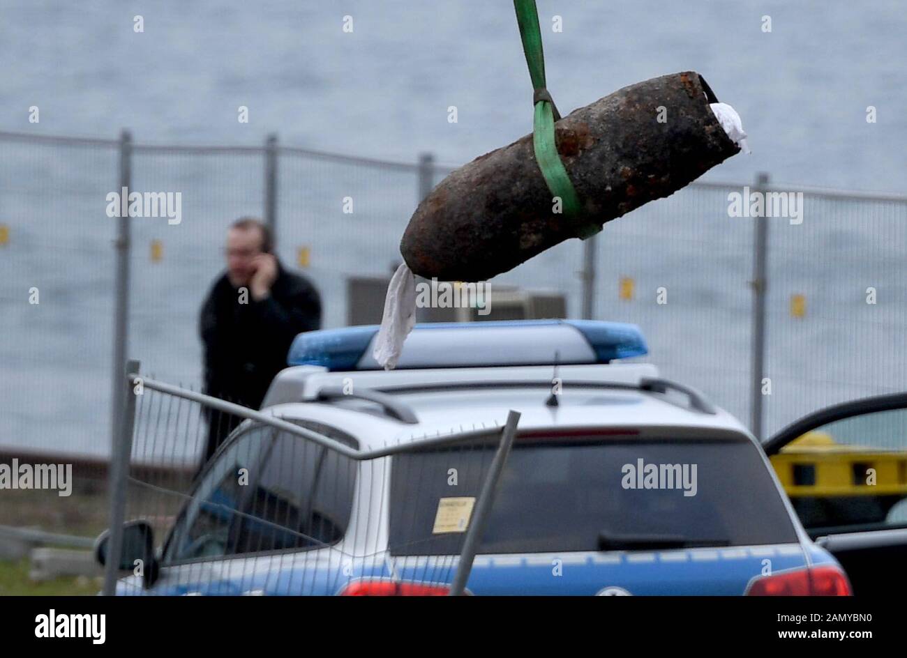 500 pound bomb hi-res stock photography and images - Alamy