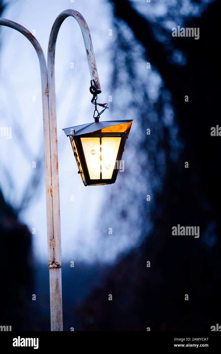 Old street light Stock Photo - Alamy