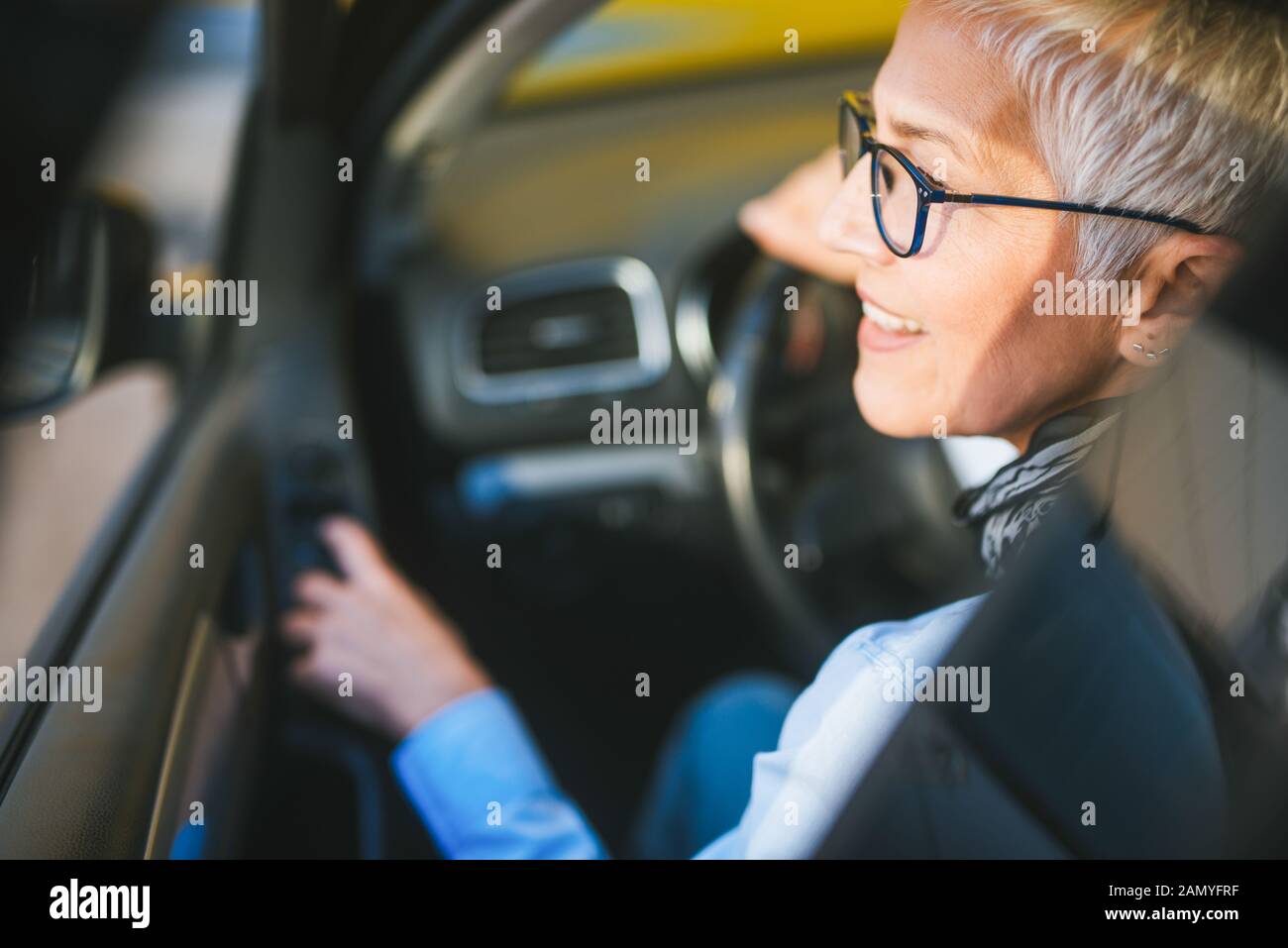 Senior driver hi-res stock photography and images - Alamy