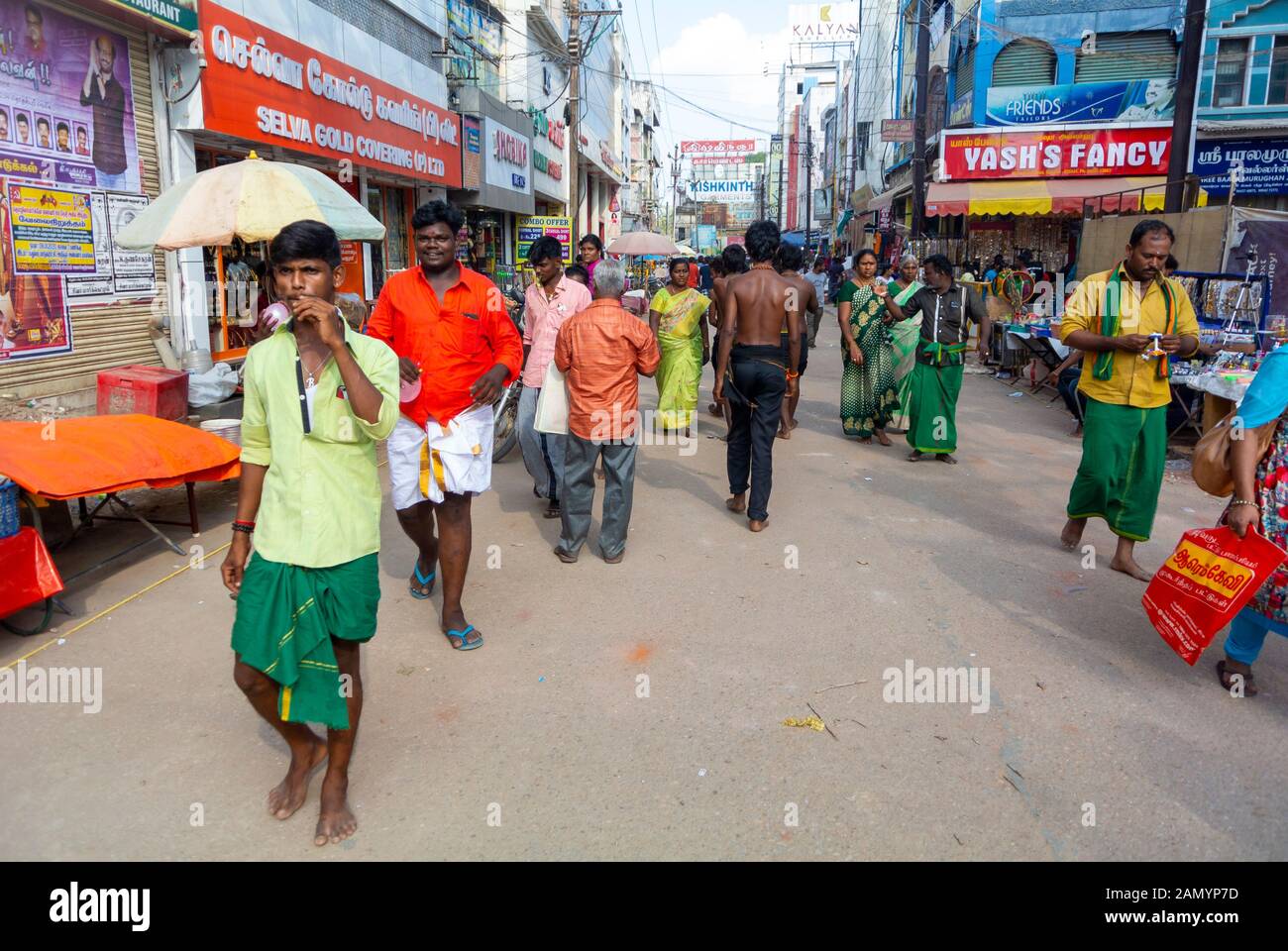 India tamil nadu madurai people hi-res stock photography and images - Alamy