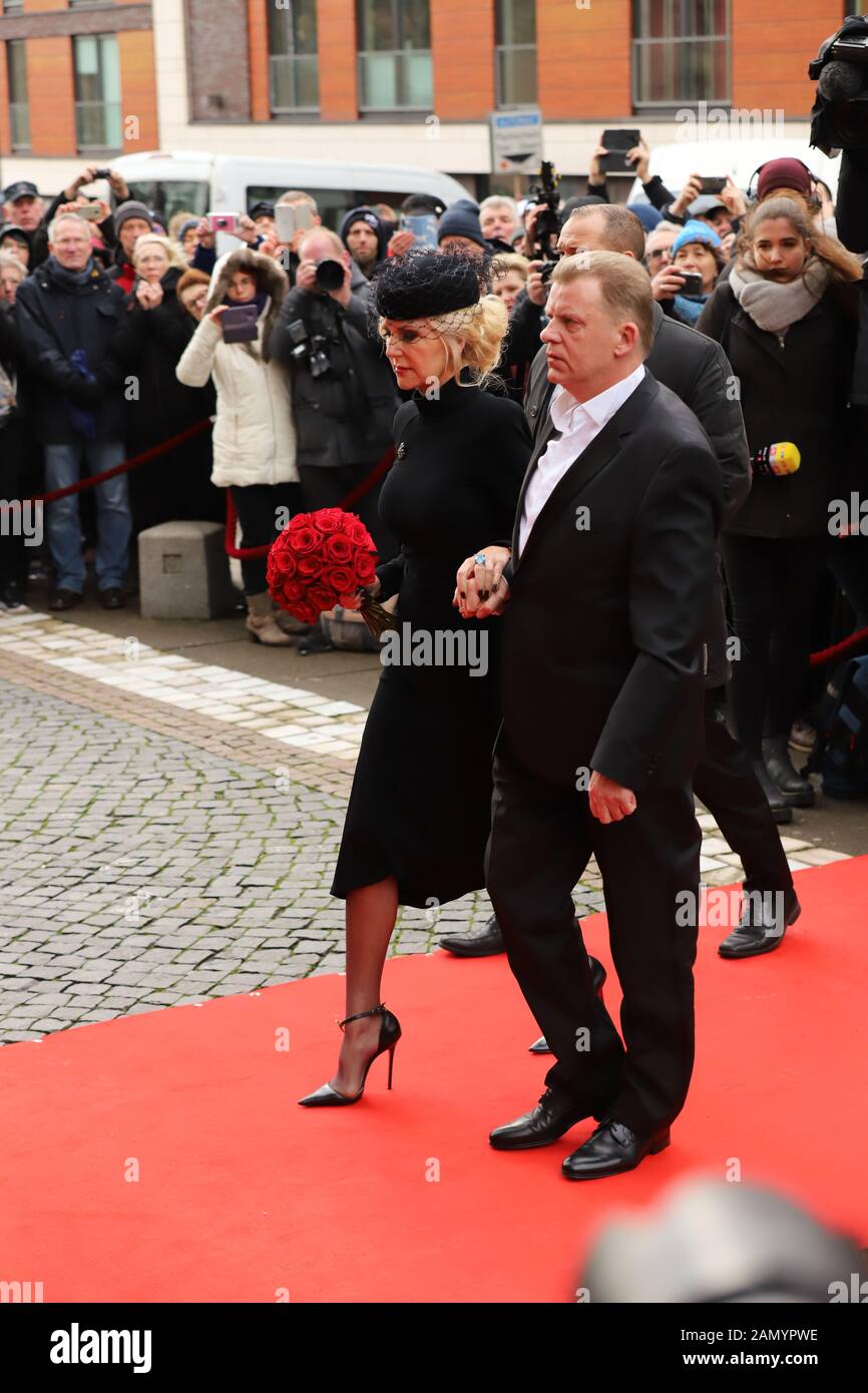 Marion Fedder und Jörg Pawlik, Trauerfeier für Jan Fedder, St ...