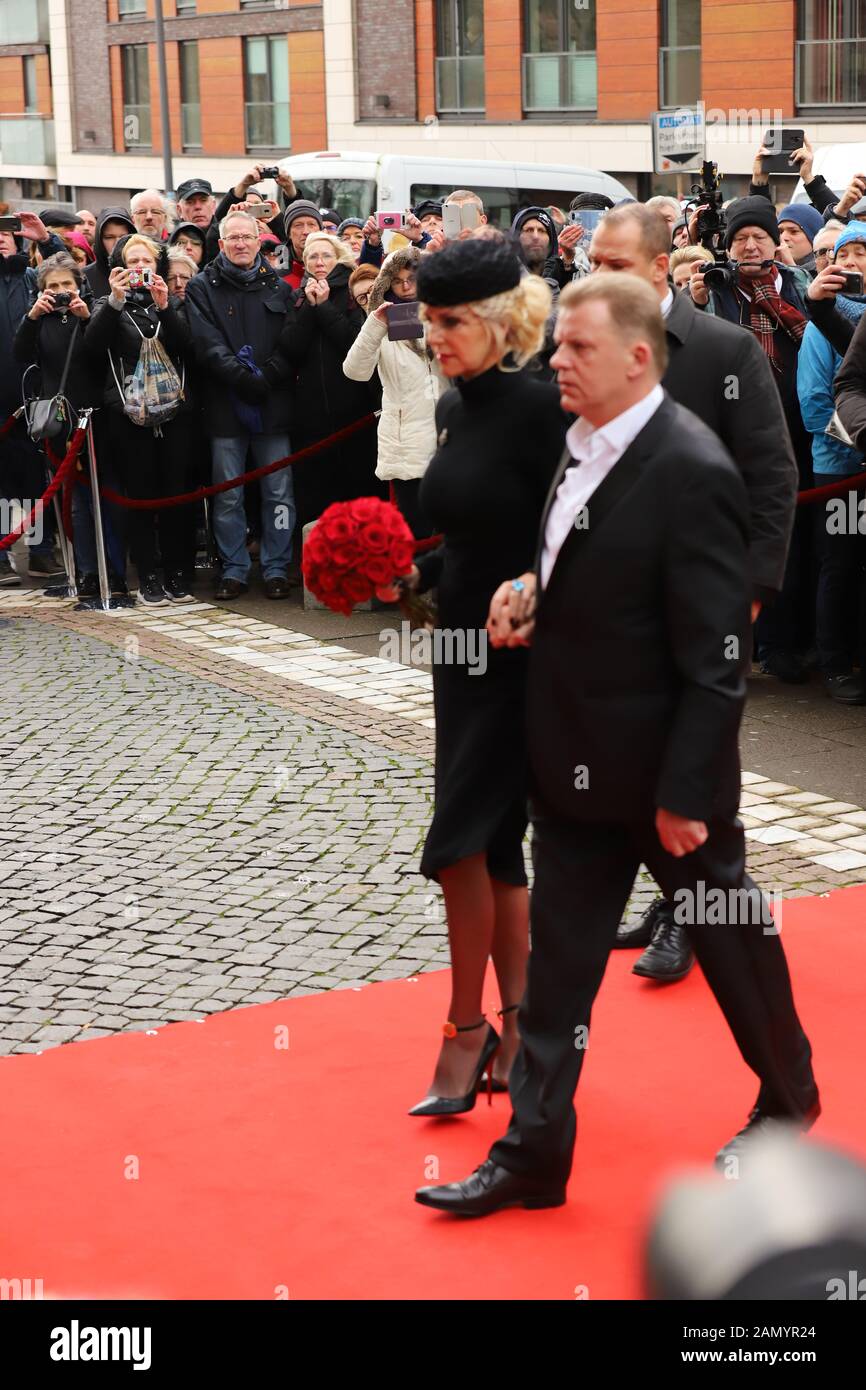 Marion Fedder und Jörg Pawlik, Trauerfeier für Jan Fedder, St ...