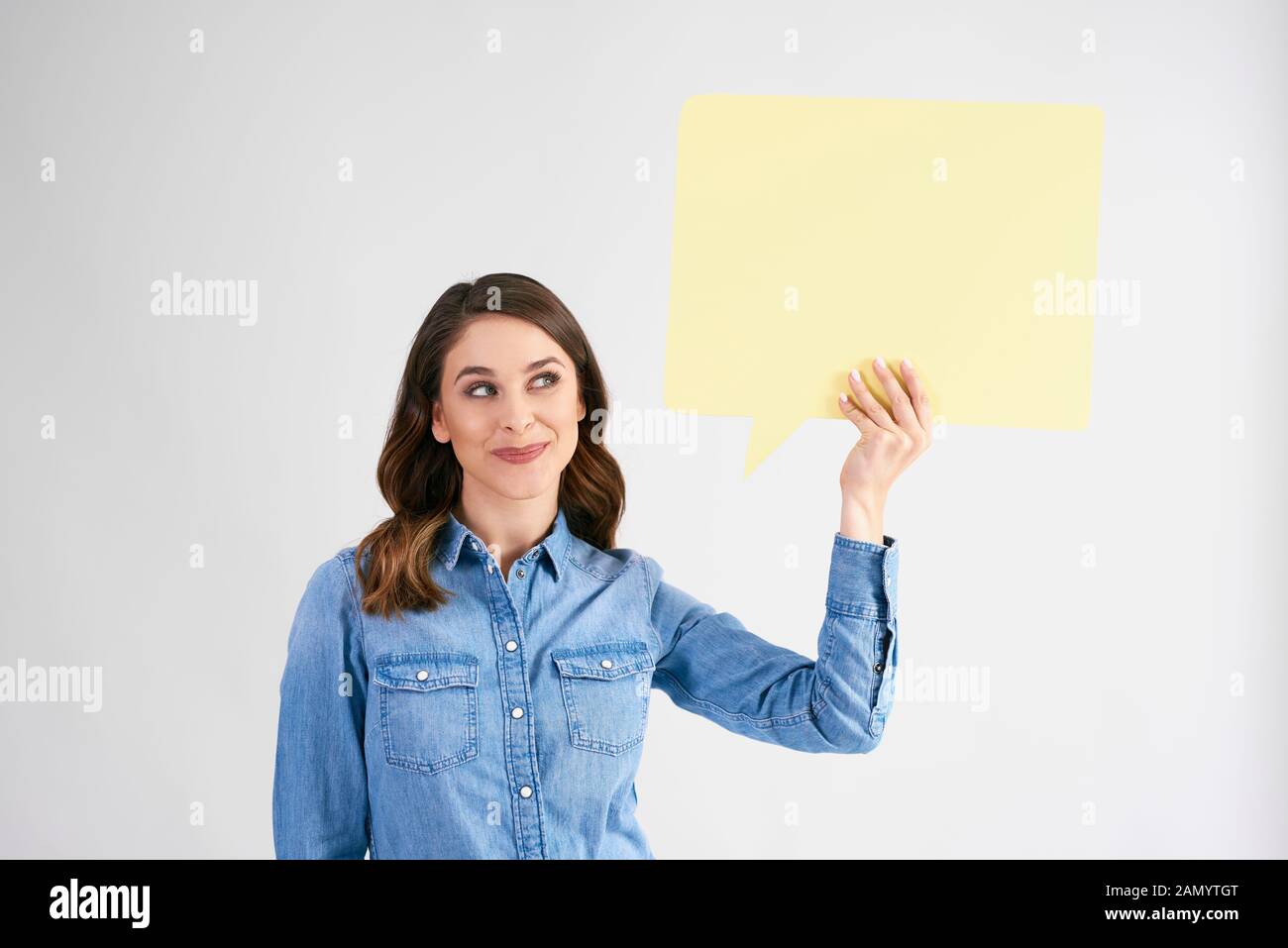 Speech bubble chat portrait hi-res stock photography and images - Alamy