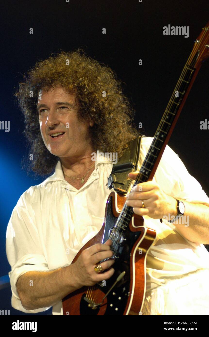 Brian may queen 1976 hi-res stock photography and images - Alamy