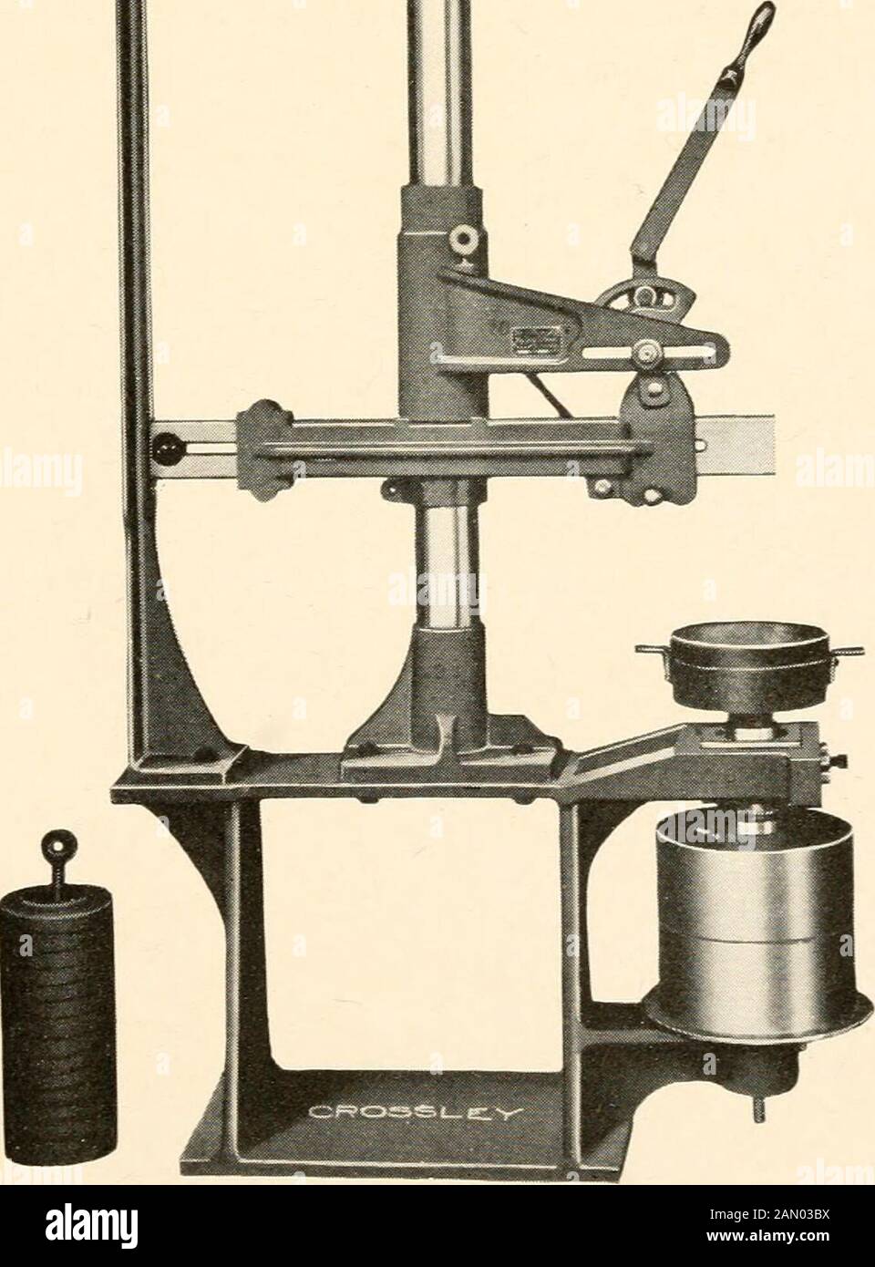 Differentsize hi-res stock photography and images - Alamy