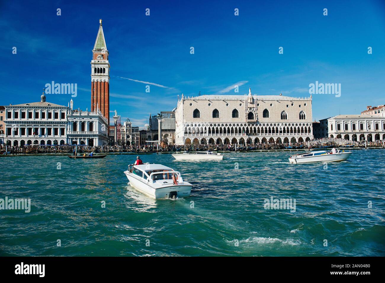 harbours in venice Stock Photo - Alamy
