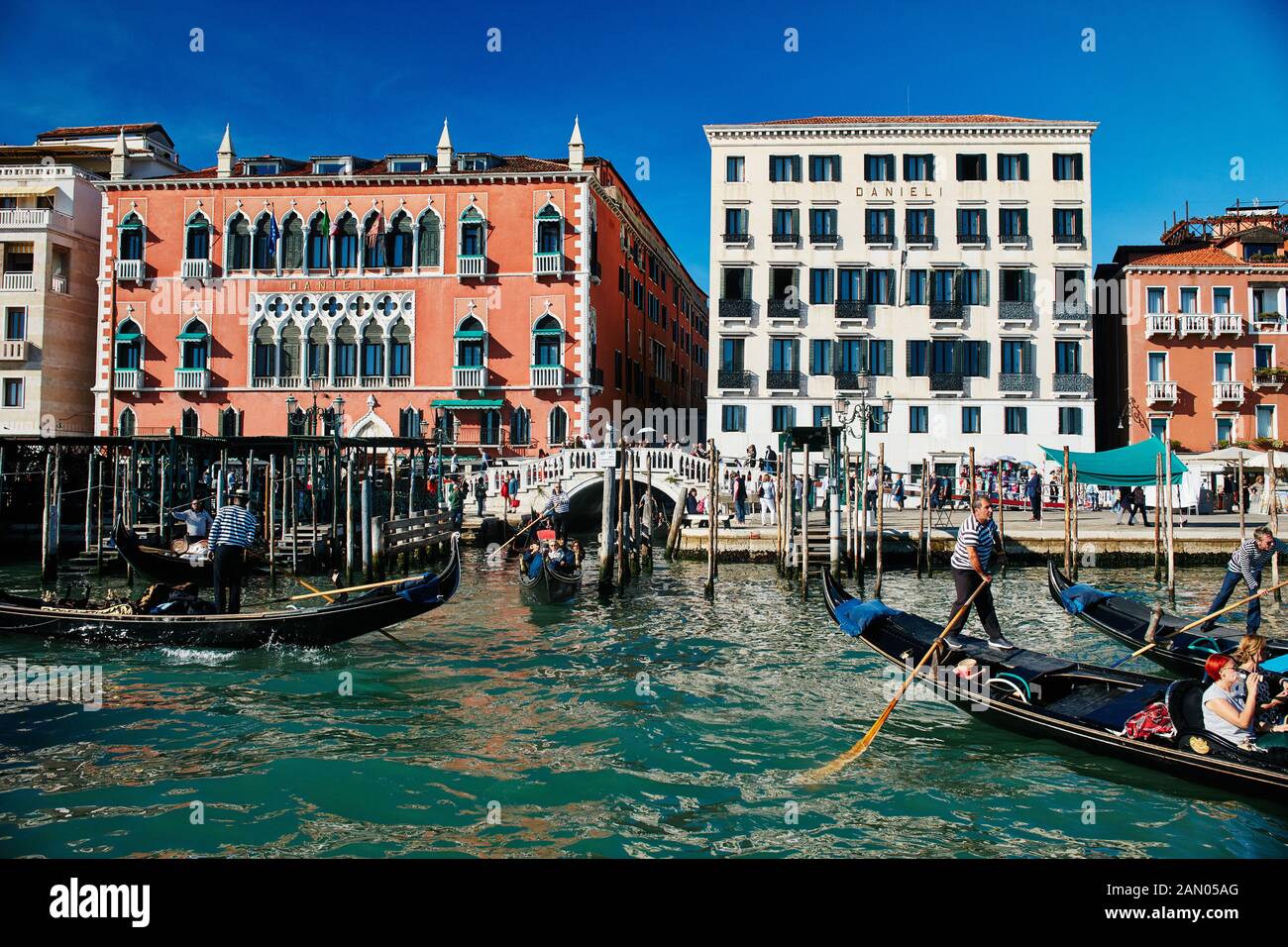 Venice harbour hi-res stock photography and images - Alamy