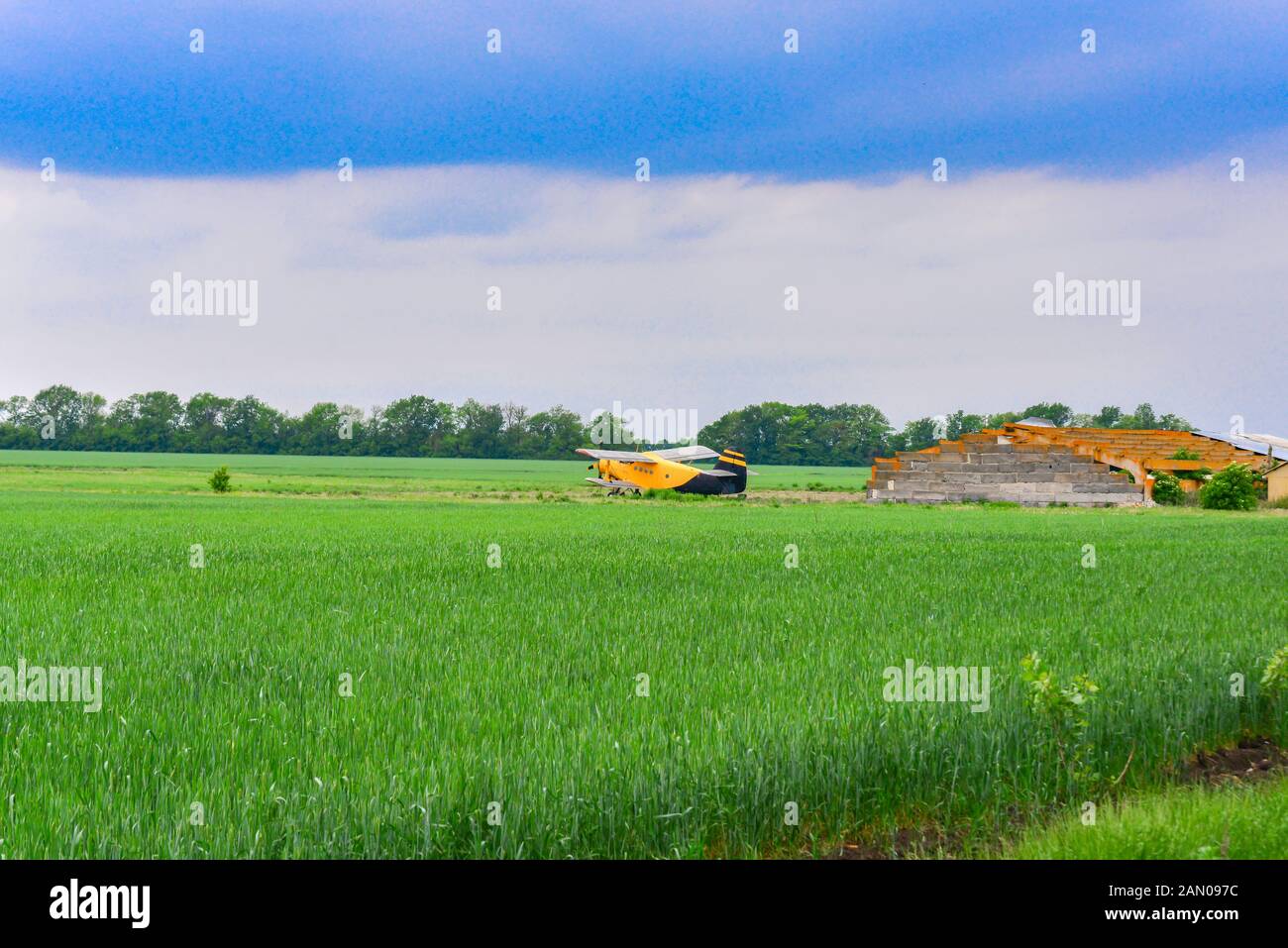Sowing and reaping hi-res stock photography and images - Alamy