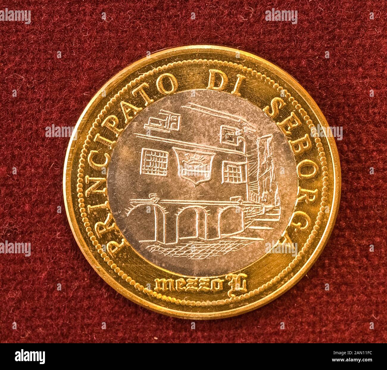 Coins italy hi-res stock photography and images - Alamy