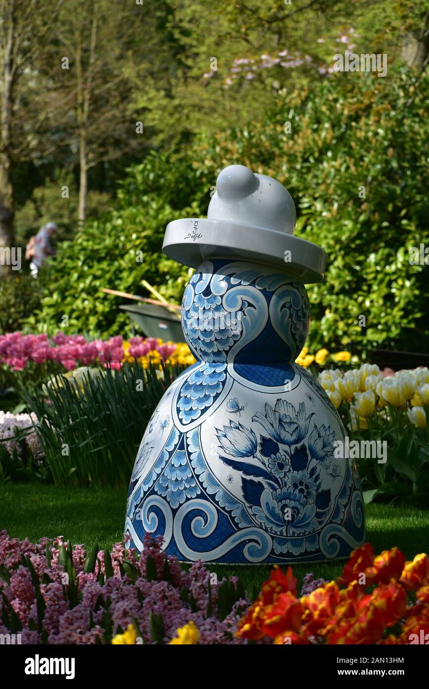 Traditional Blue Dutch statue in Keukenhof gardens the Netherlands ...