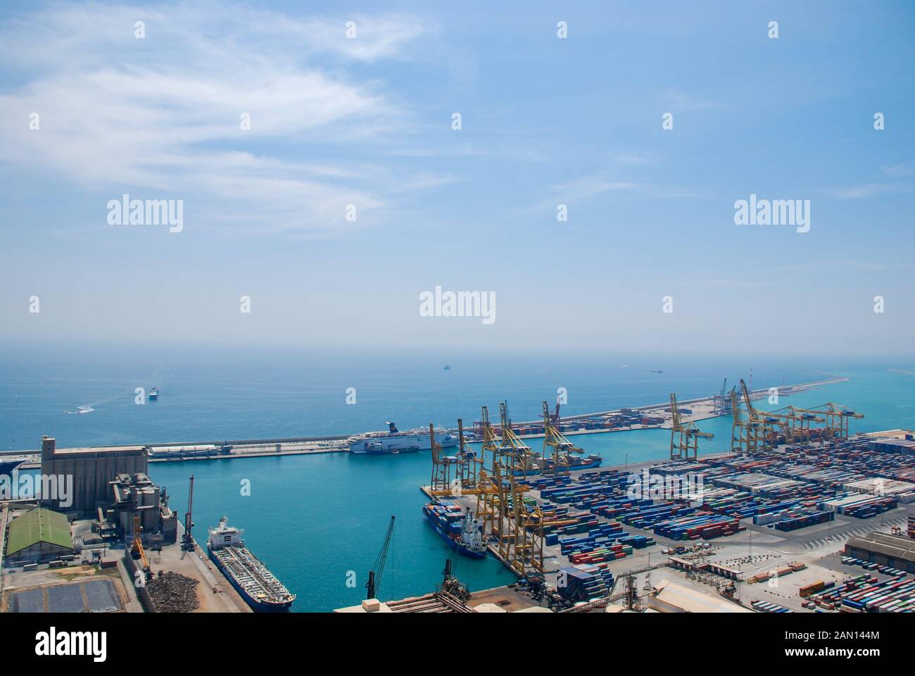Major harbor town hi-res stock photography and images - Alamy