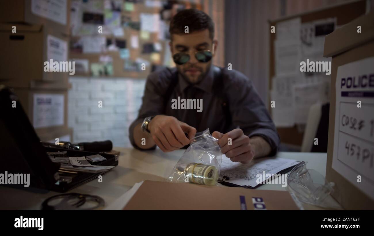 Physical evidence hi-res stock photography and images - Alamy