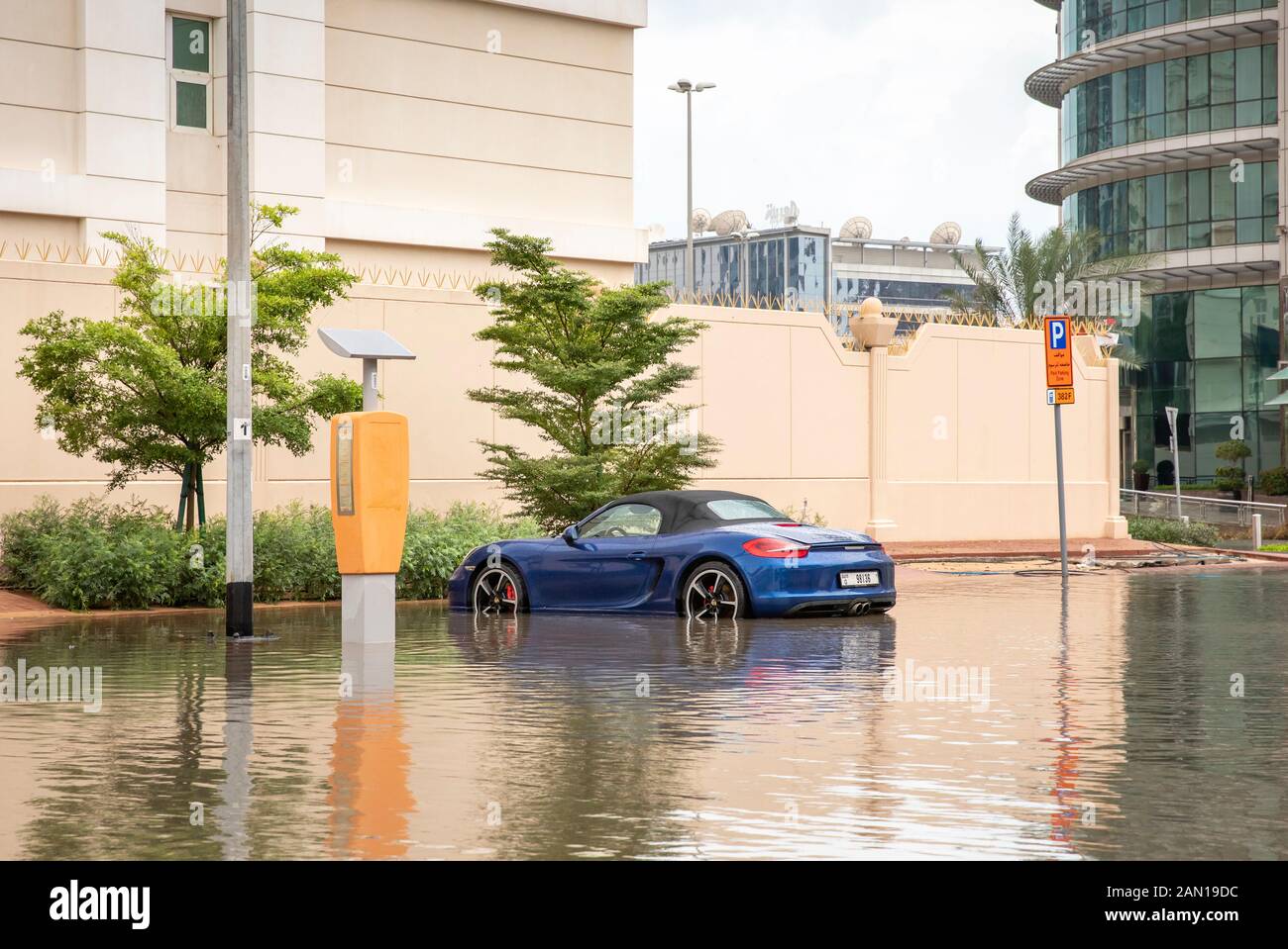 Dubai, United Arab Emirates, 11th January 2020: flooded streets of ...