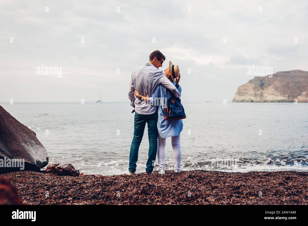 Couple love greece hi-res stock photography and images - Alamy