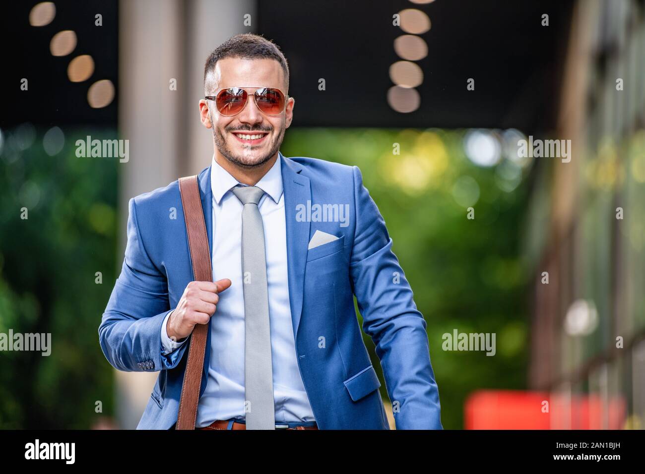 Handsome businessman outdoor hi-res stock photography and images - Alamy