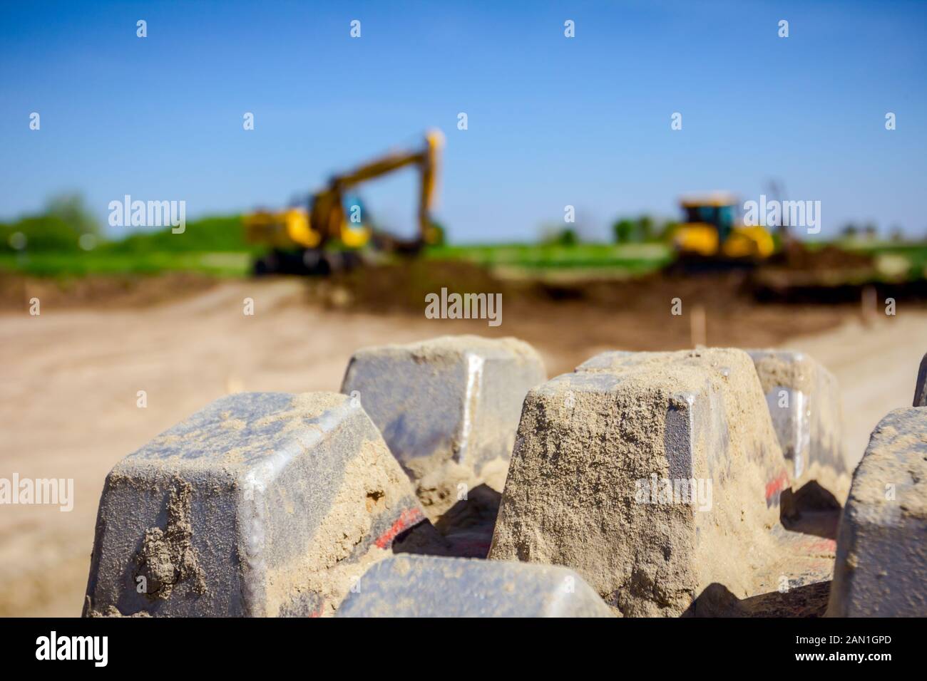 Detail view on spikes, pattern tracks of huge road roller for ...