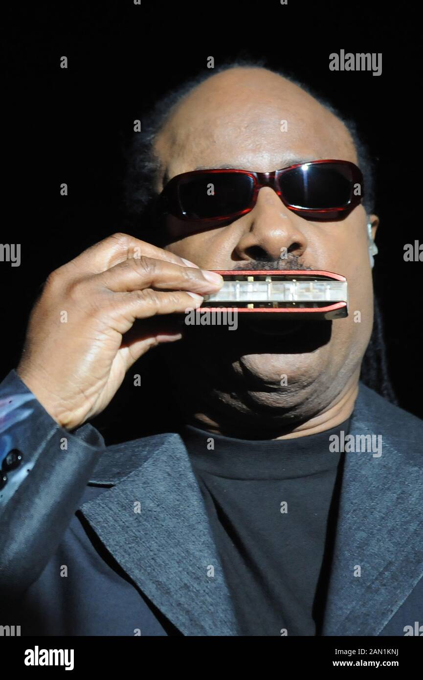 Stevie Wonder Singer High Resolution Stock Photography and Images - Alamy