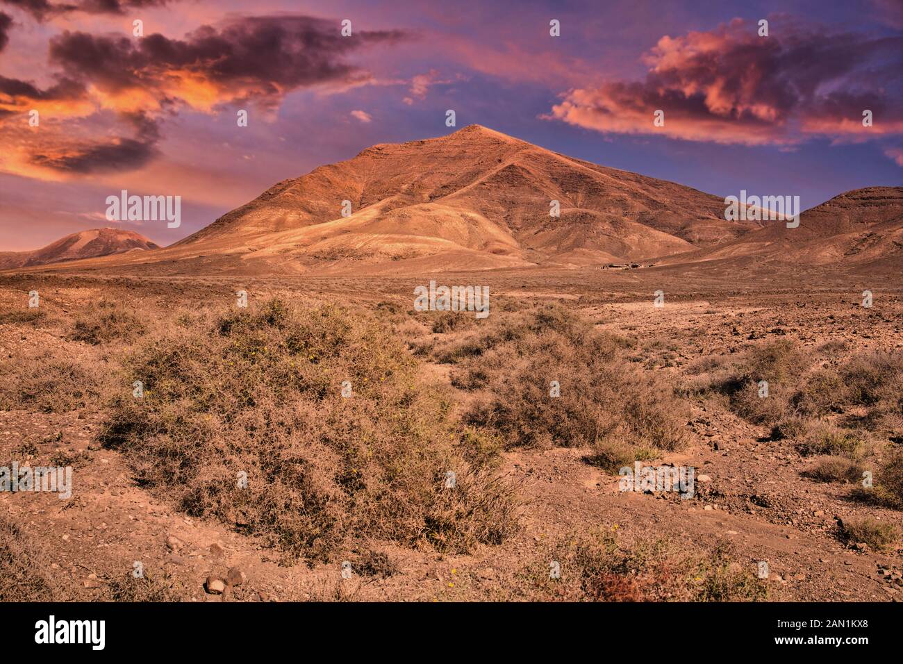 Volcanic landscape with hacha grande hi-res stock photography and ...