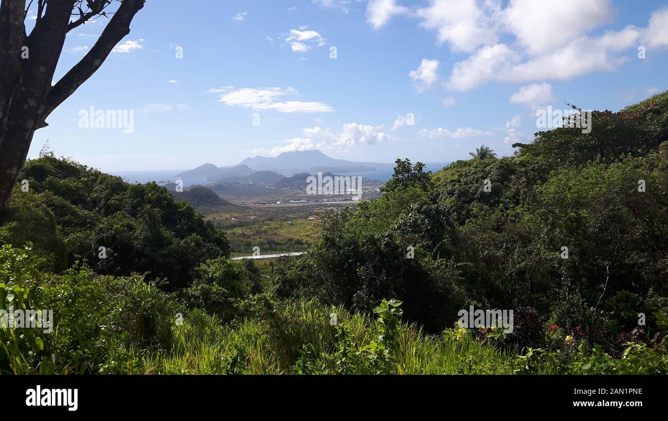 Nevis island beach mountain hi-res stock photography and images - Alamy