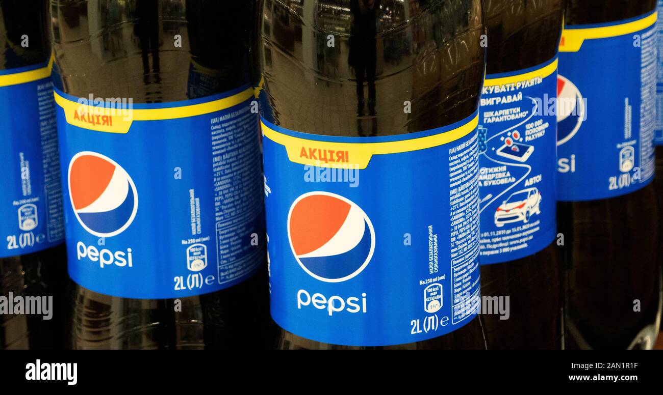 Store shelf pepsi cola hi-res stock photography and images - Alamy