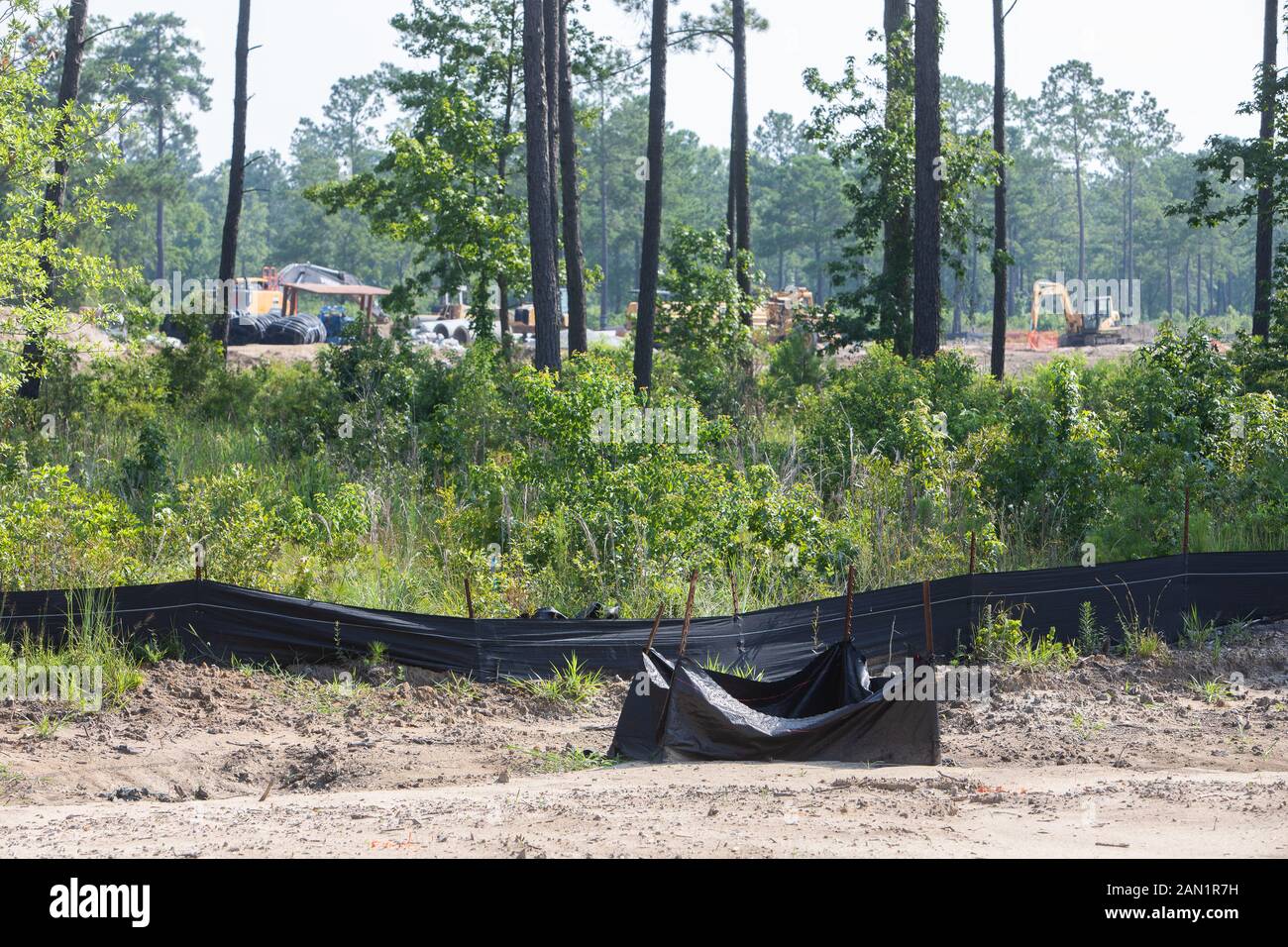 Retention pond hi-res stock photography and images - Alamy