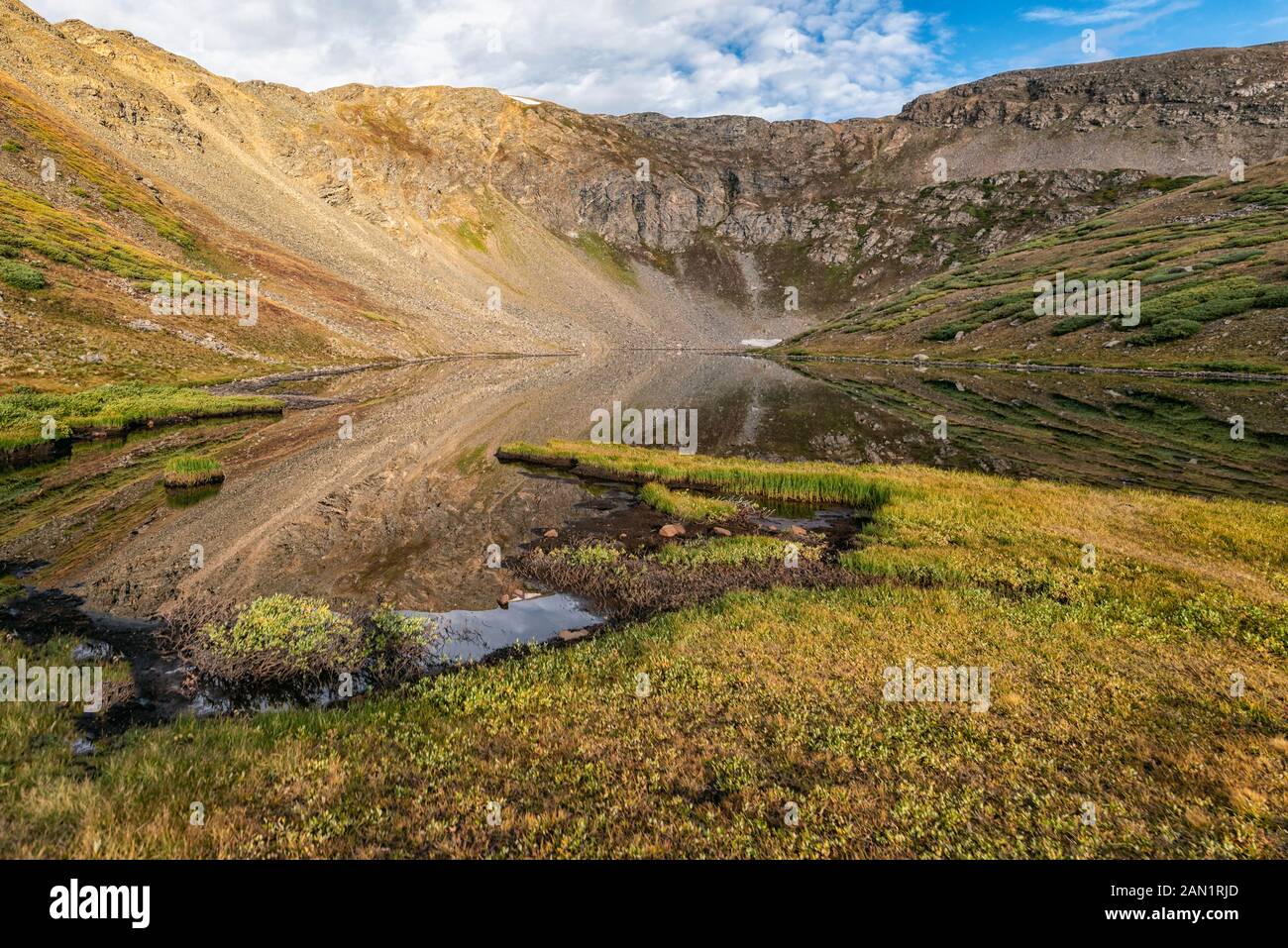Shelf lake hi-res stock photography and images - Alamy