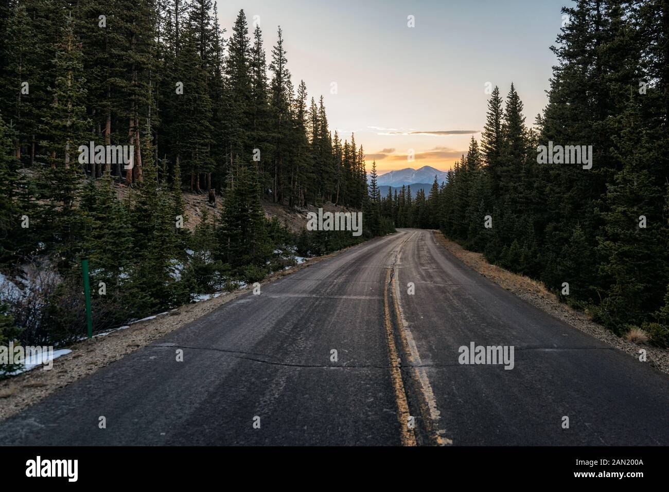 Mount evans road hi-res stock photography and images - Alamy