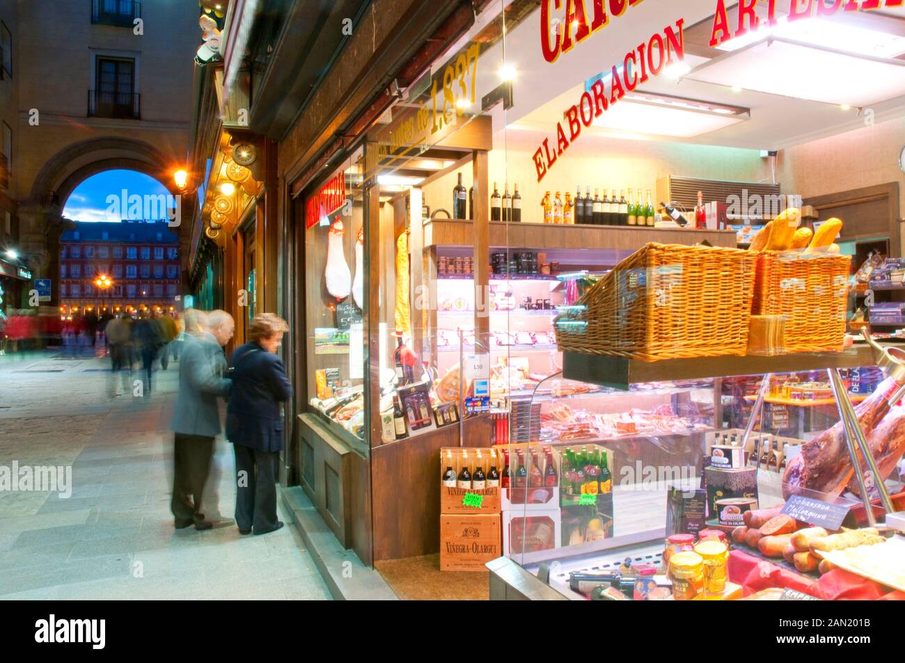 Shop window of grocer's shop, night view. Calle de la Sal, Madrid ...