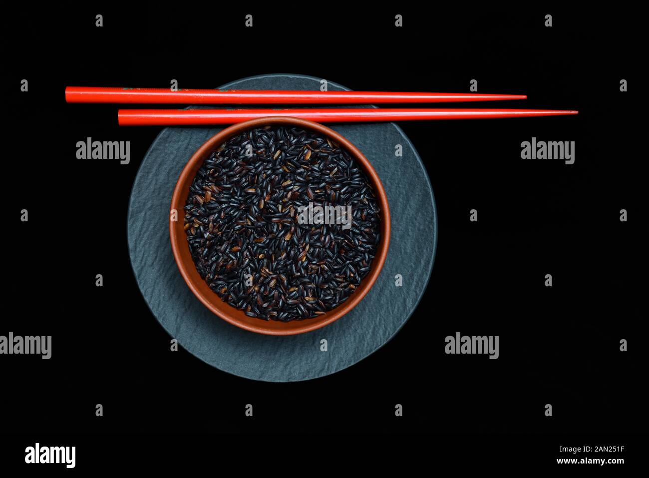 Red rice in bowl hi-res stock photography and images - Alamy