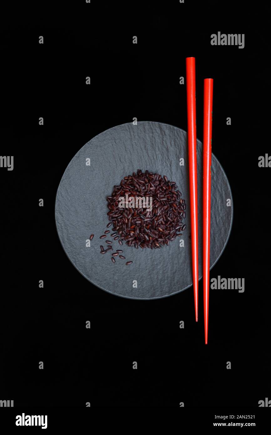 Plate red rice hi-res stock photography and images - Alamy