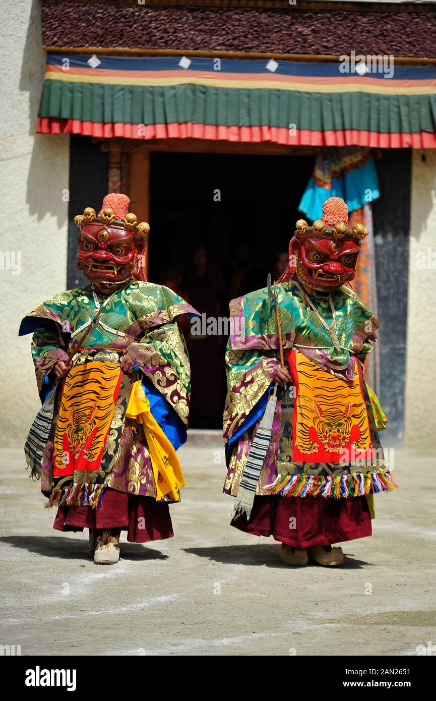 Dance tsam hi-res stock photography and images - Alamy