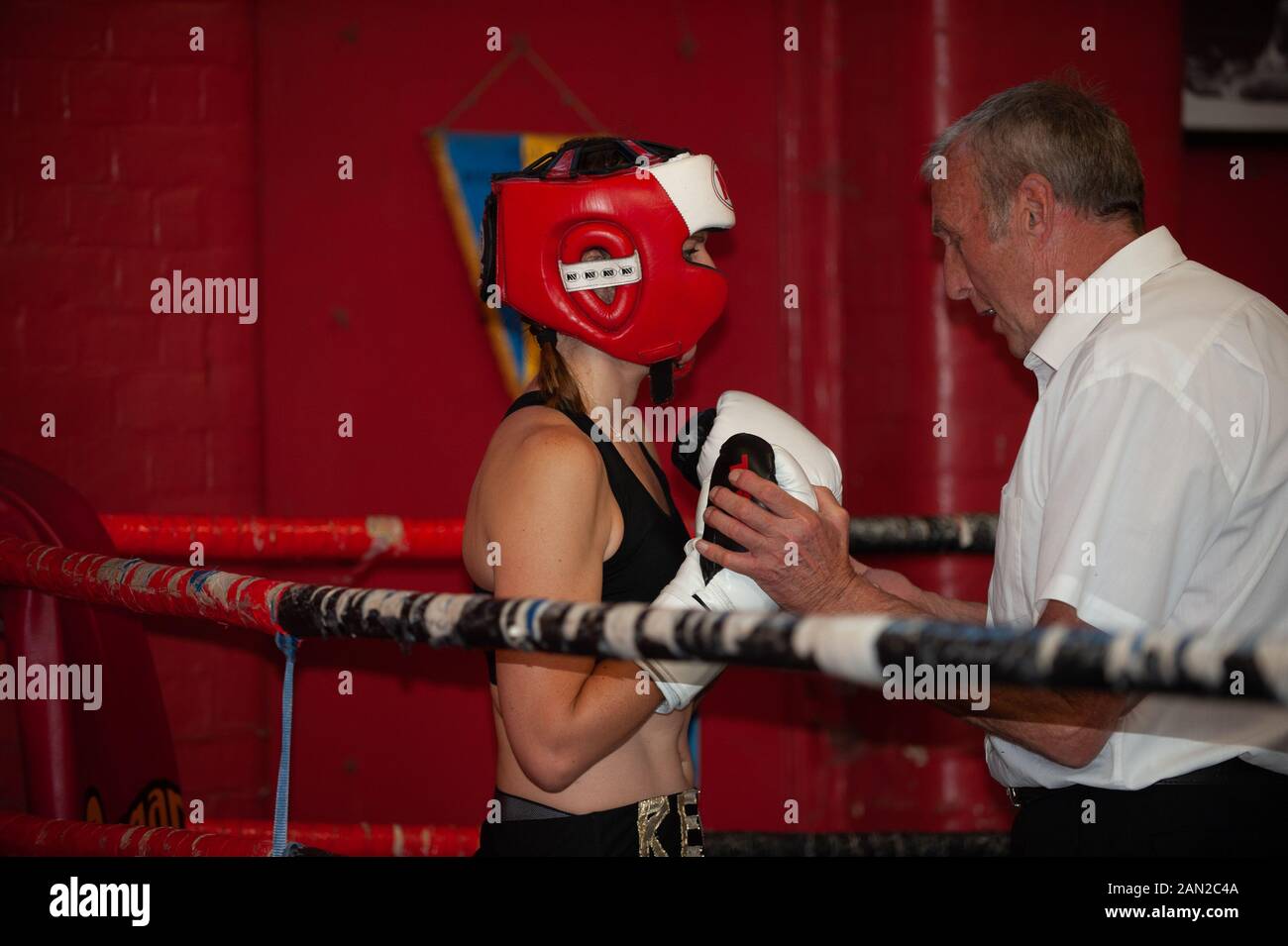 Women Boxing Referee High Resolution Stock Photography and Images - Alamy