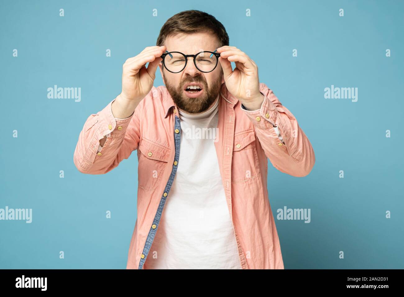 Poor blind man hi-res stock photography and images - Alamy