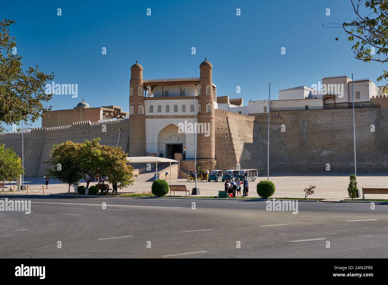 citadel and fortress The Ark, Gate and rampart, Bukhara, Uzbekistan ...